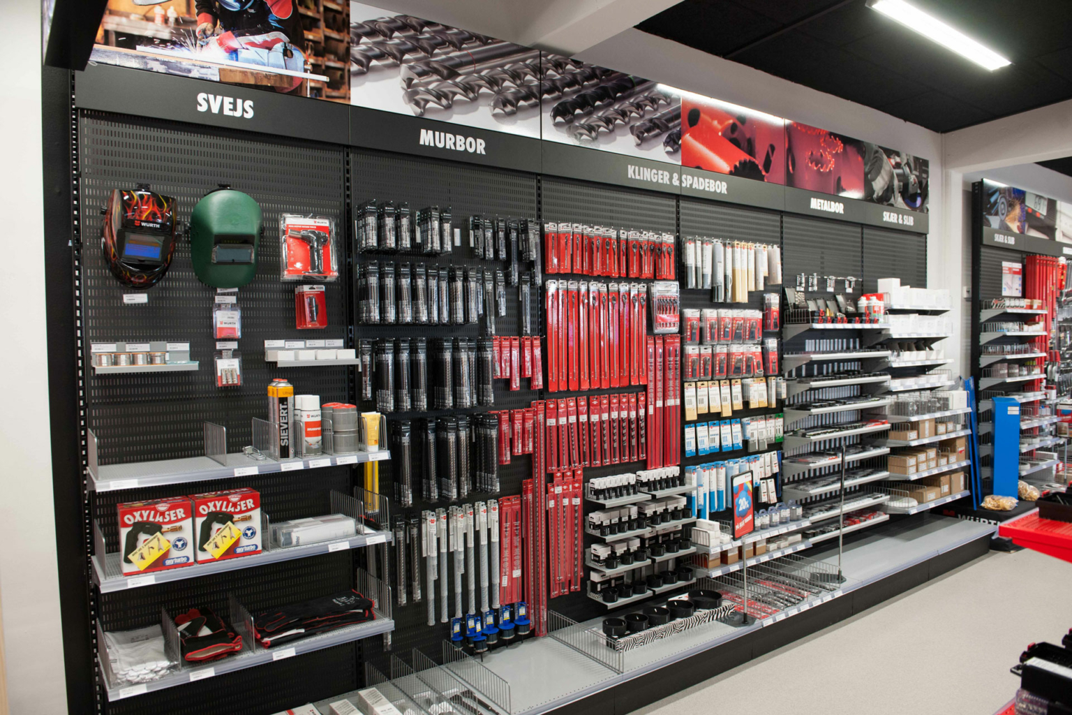 Butikkhyller og innredning til alle typer butikker | Hestra